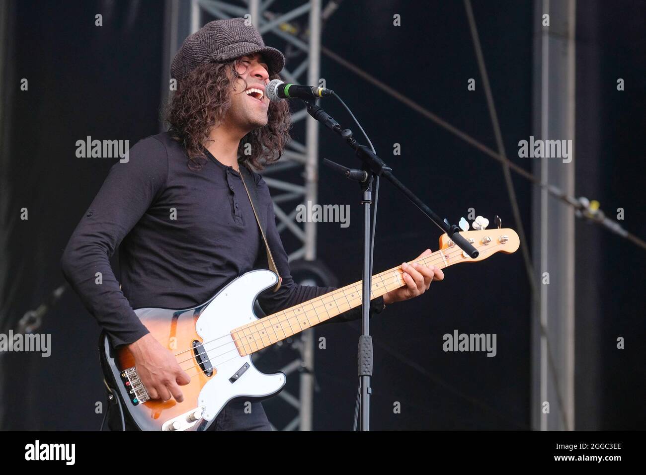 Portsmouth, UK. 29th Aug, 2021. James "Jay" Lewis, singer songwriter ...