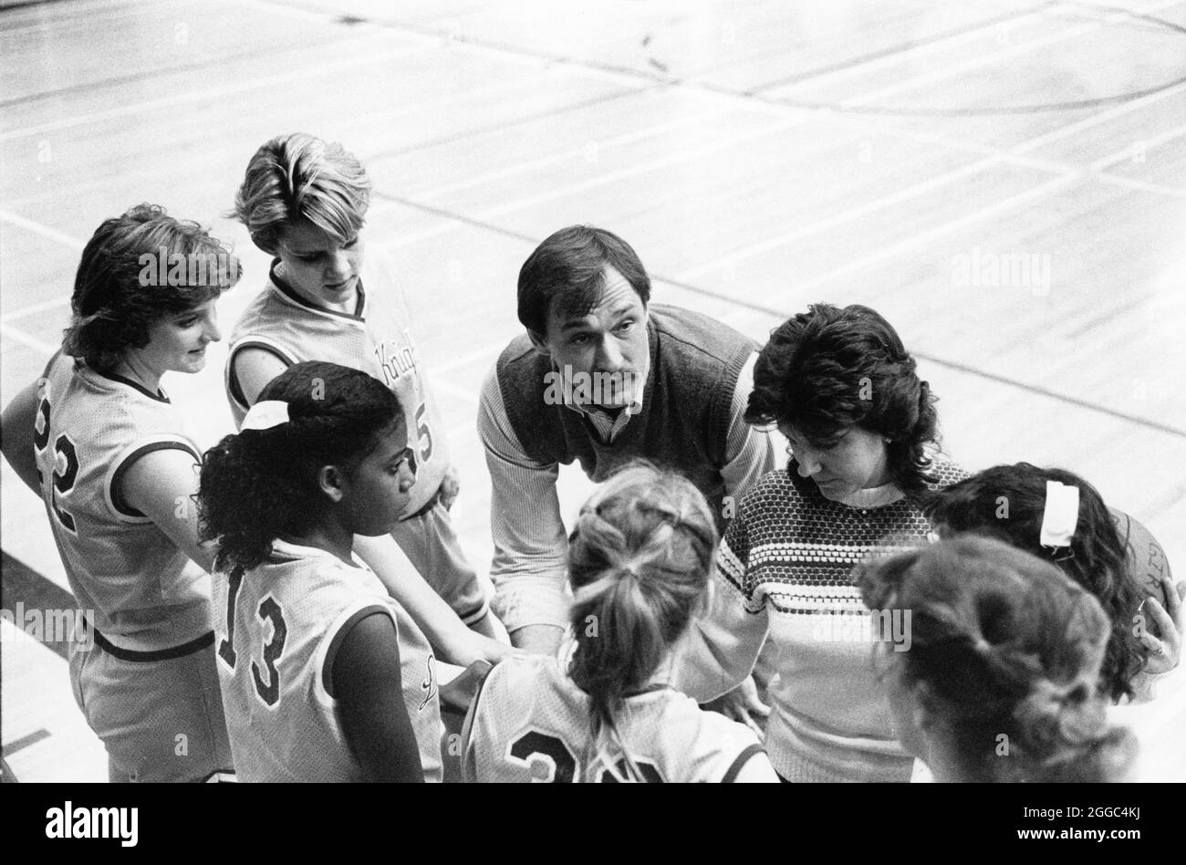 Female basketball team Black and White Stock Photos & Images - Alamy
