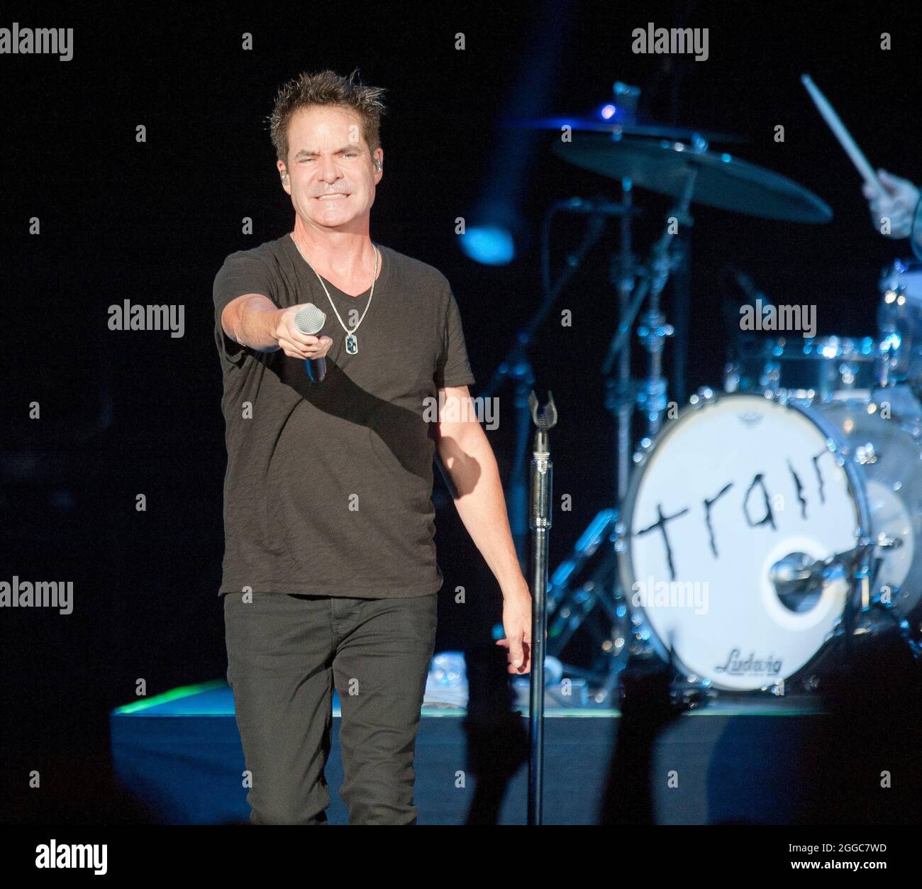 Pat Monahan Train Singer High Resolution Stock Photography and Images ...