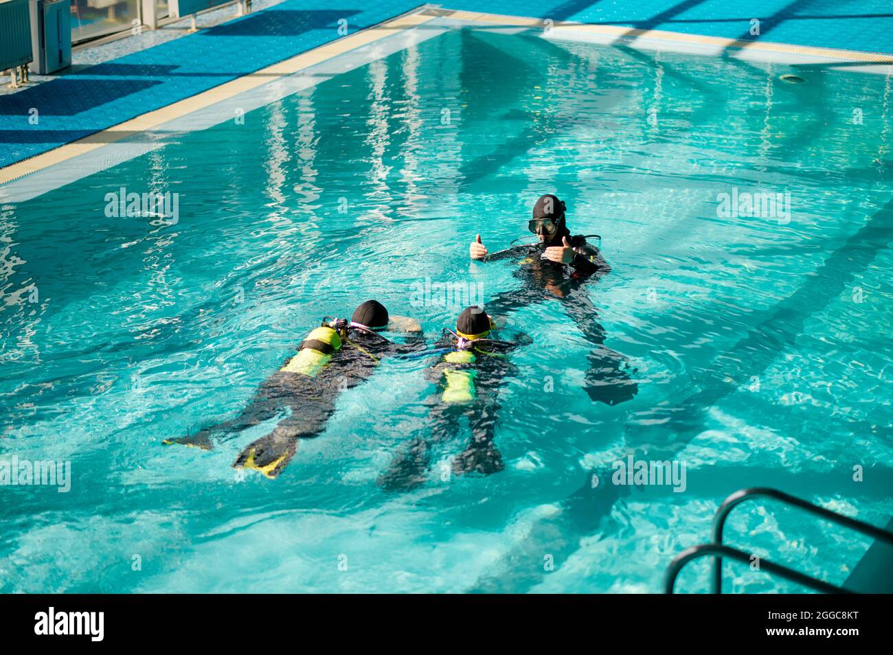 Dive course hi-res stock photography and images - Alamy