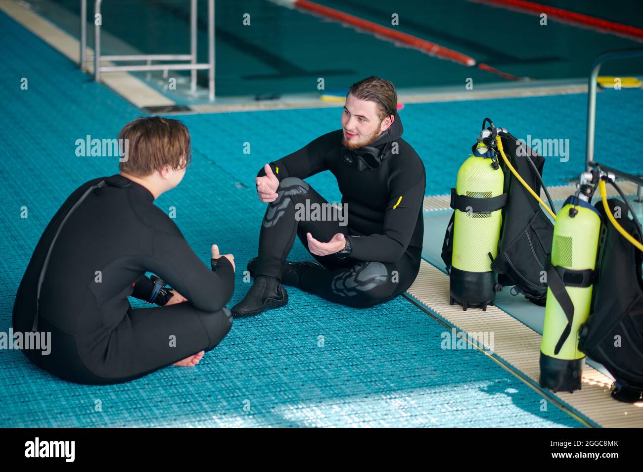 Dive lesson hi-res stock photography and images - Alamy