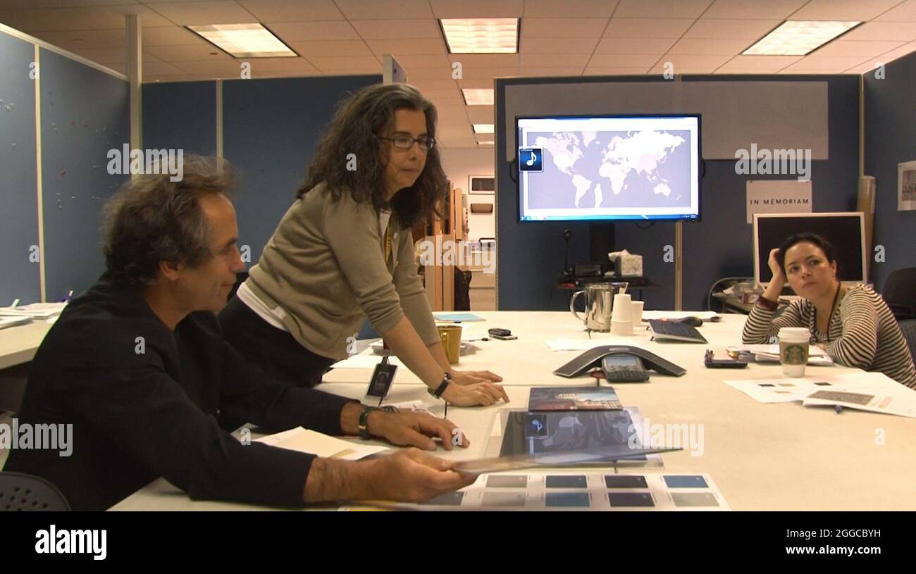 THE OUTSIDER, left: Michael Shulan, 2021. © Abramorama / Courtesy ...