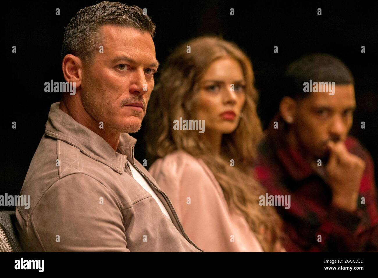 NINE PERFECT STRANGERS, from left: Luke Evans, Samara Weaving, Melvin ...