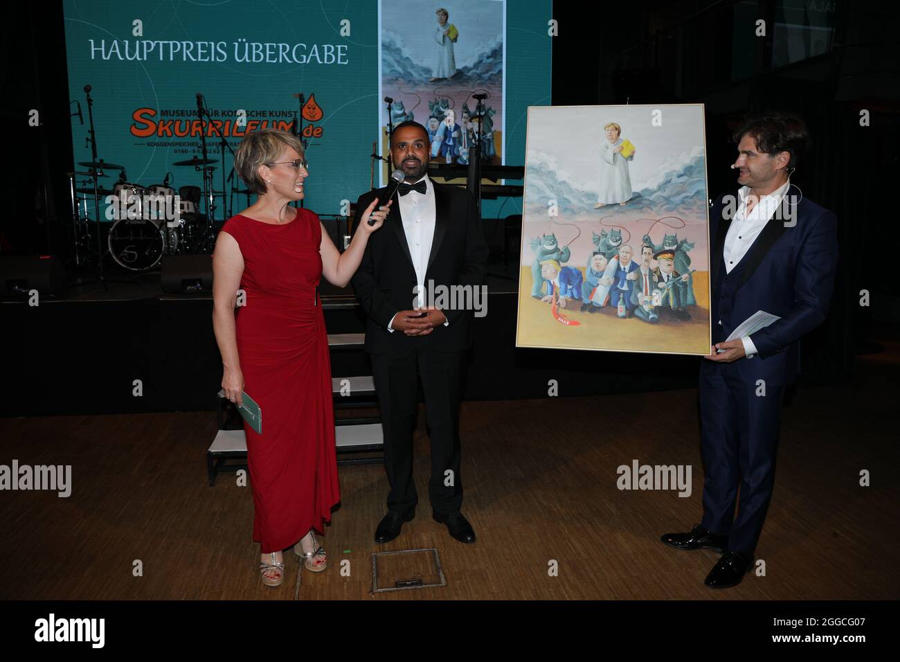 Andrea Ballschuh,der Tombola-Gewinner des Bildes des Künstlers Rolf ...