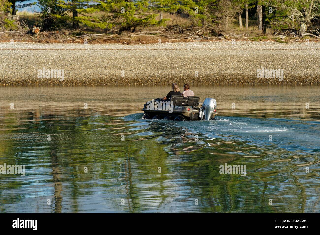 Eight wheeled amphibious vehicle hi-res stock photography and images ...