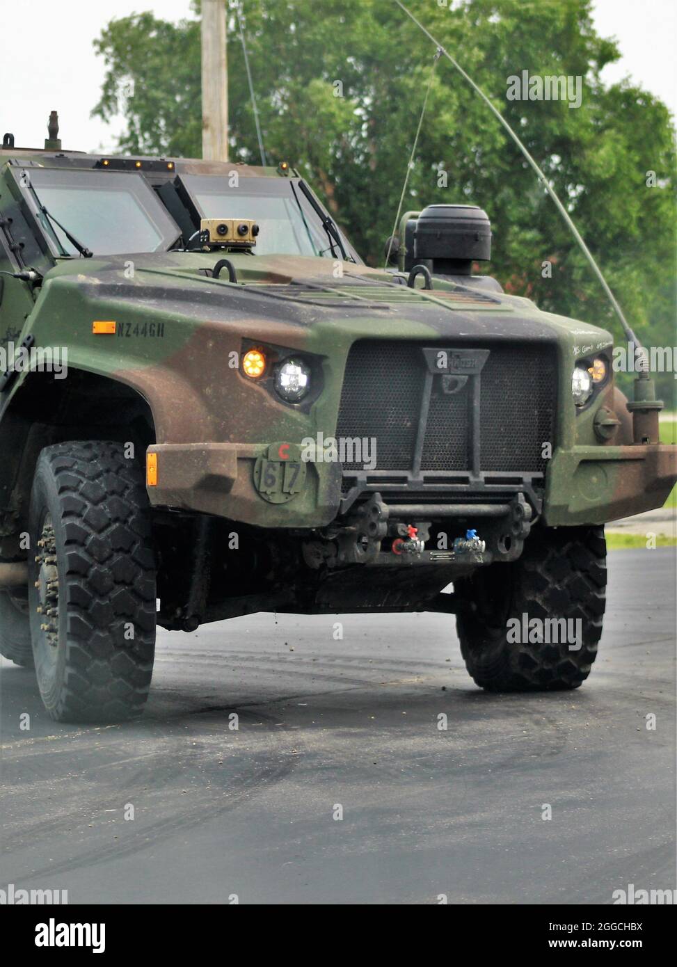 Soldiers drive a Joint Light Tactical Vehicle (JLTV) through the ...