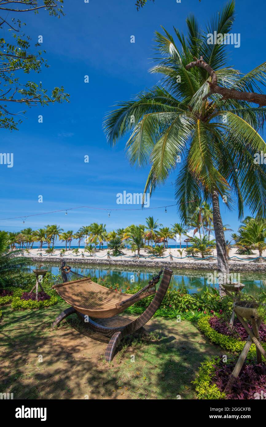 Happy beach cebu hi-res stock photography and images - Alamy