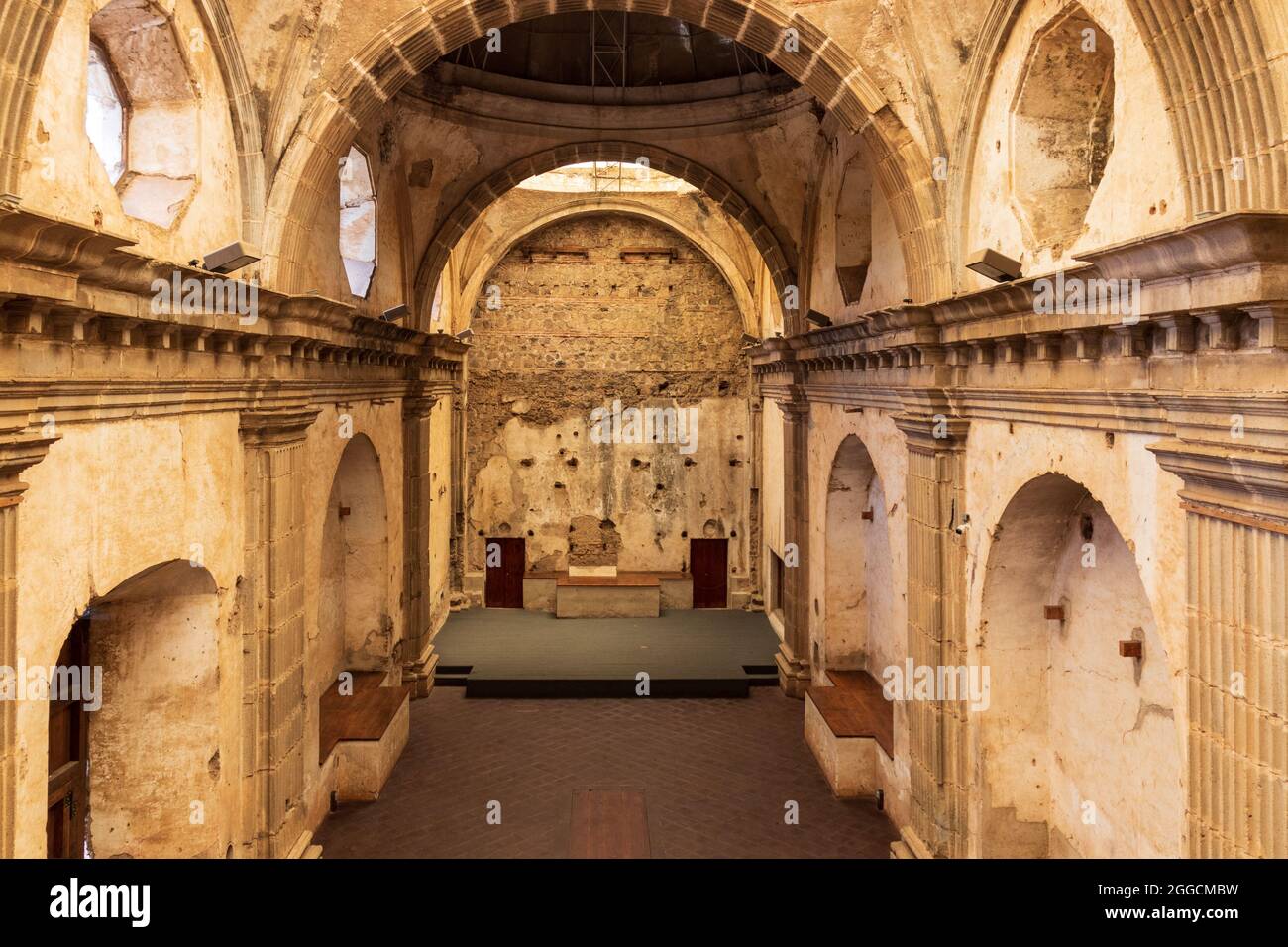inside of colonial church in antigua guatemala Stock Photo - Alamy