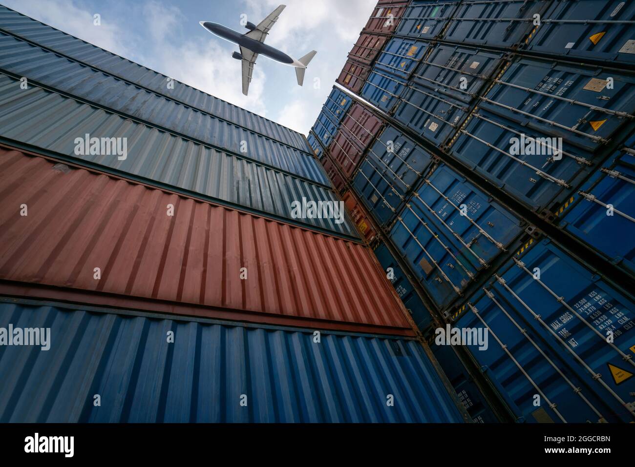 Supply goods airplane hi-res stock photography and images - Alamy