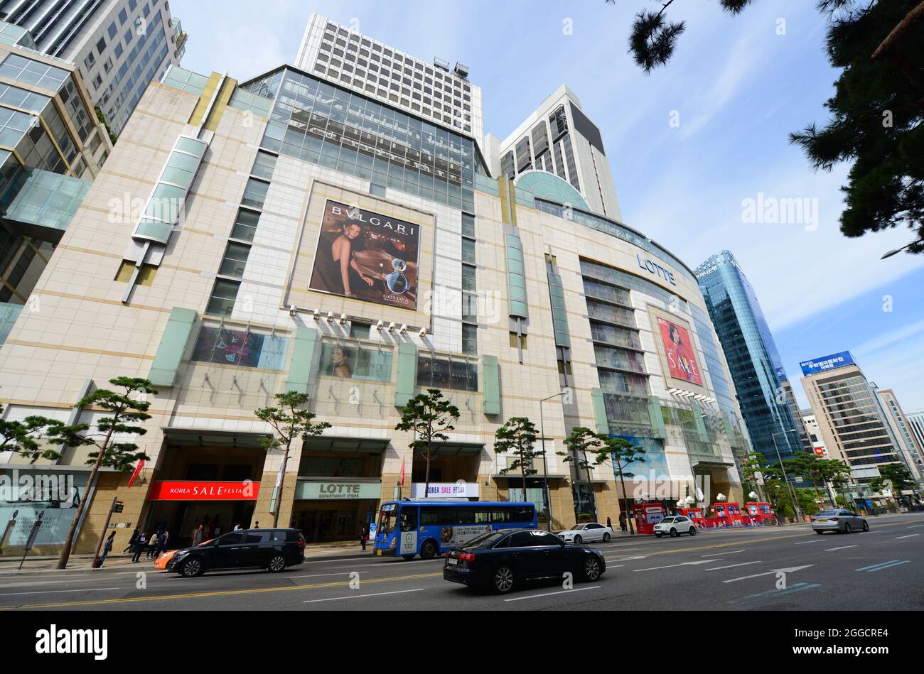 Lotte shoping mall hi-res stock photography and images - Alamy