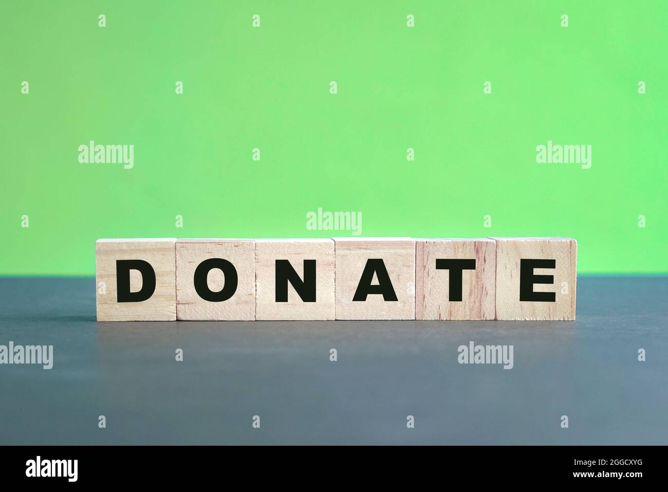 Donate here sign hi-res stock photography and images - Alamy