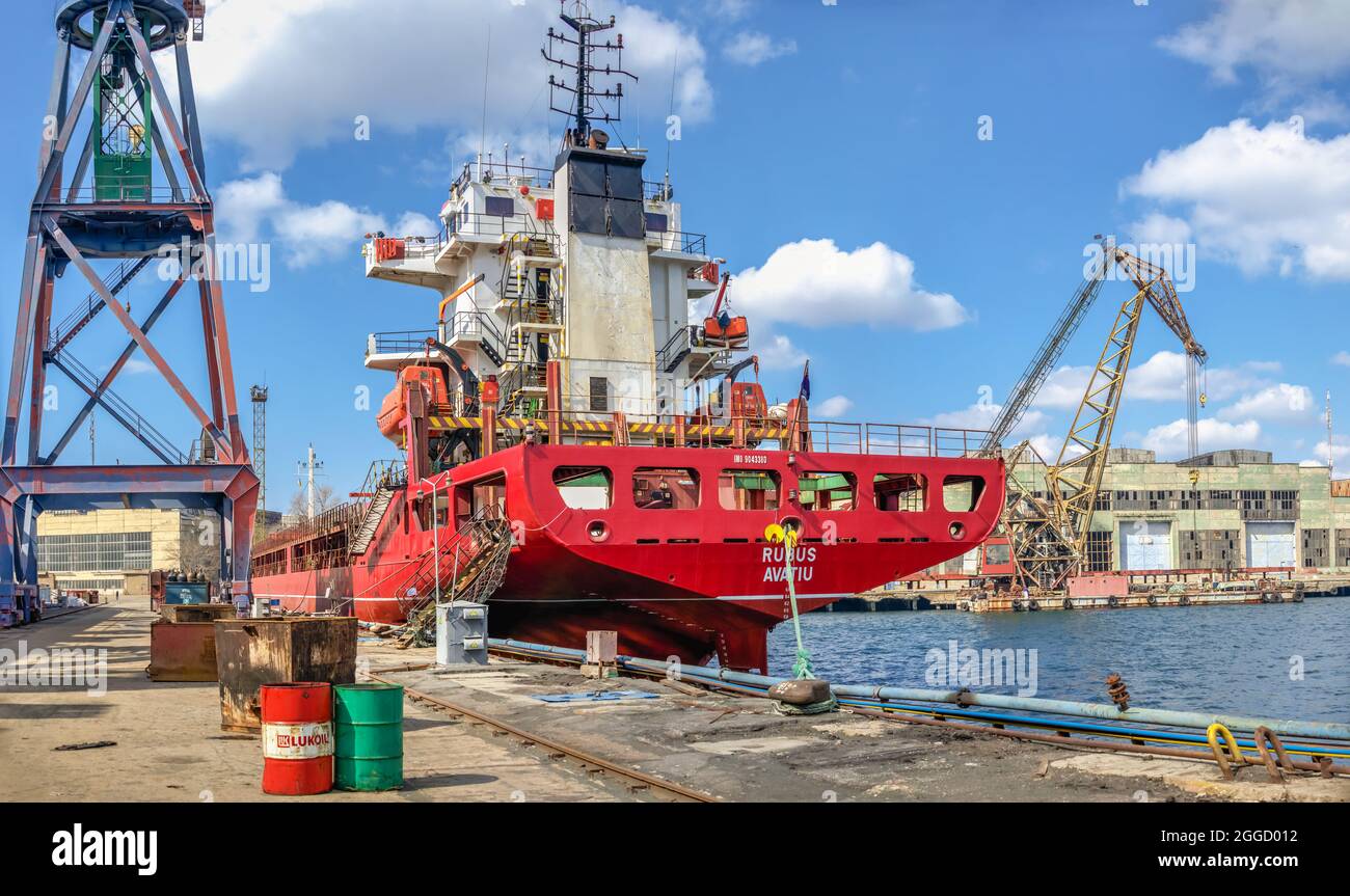 Painting ship tugboat hi-res stock photography and images - Alamy