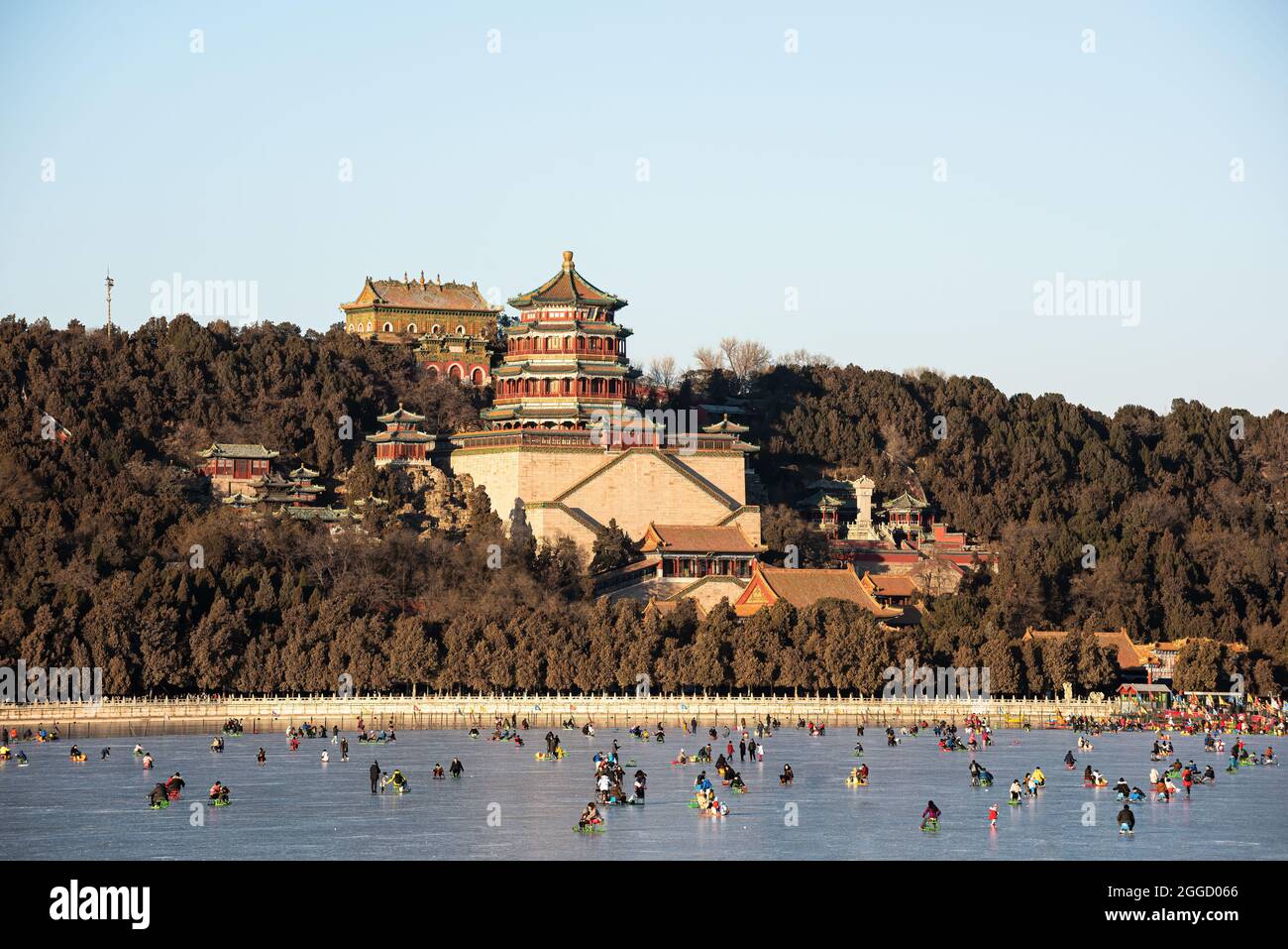 Palace rink hi-res stock photography and images - Alamy