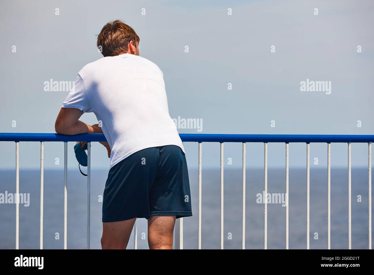 Man gazing out sea hi-res stock photography and images - Alamy