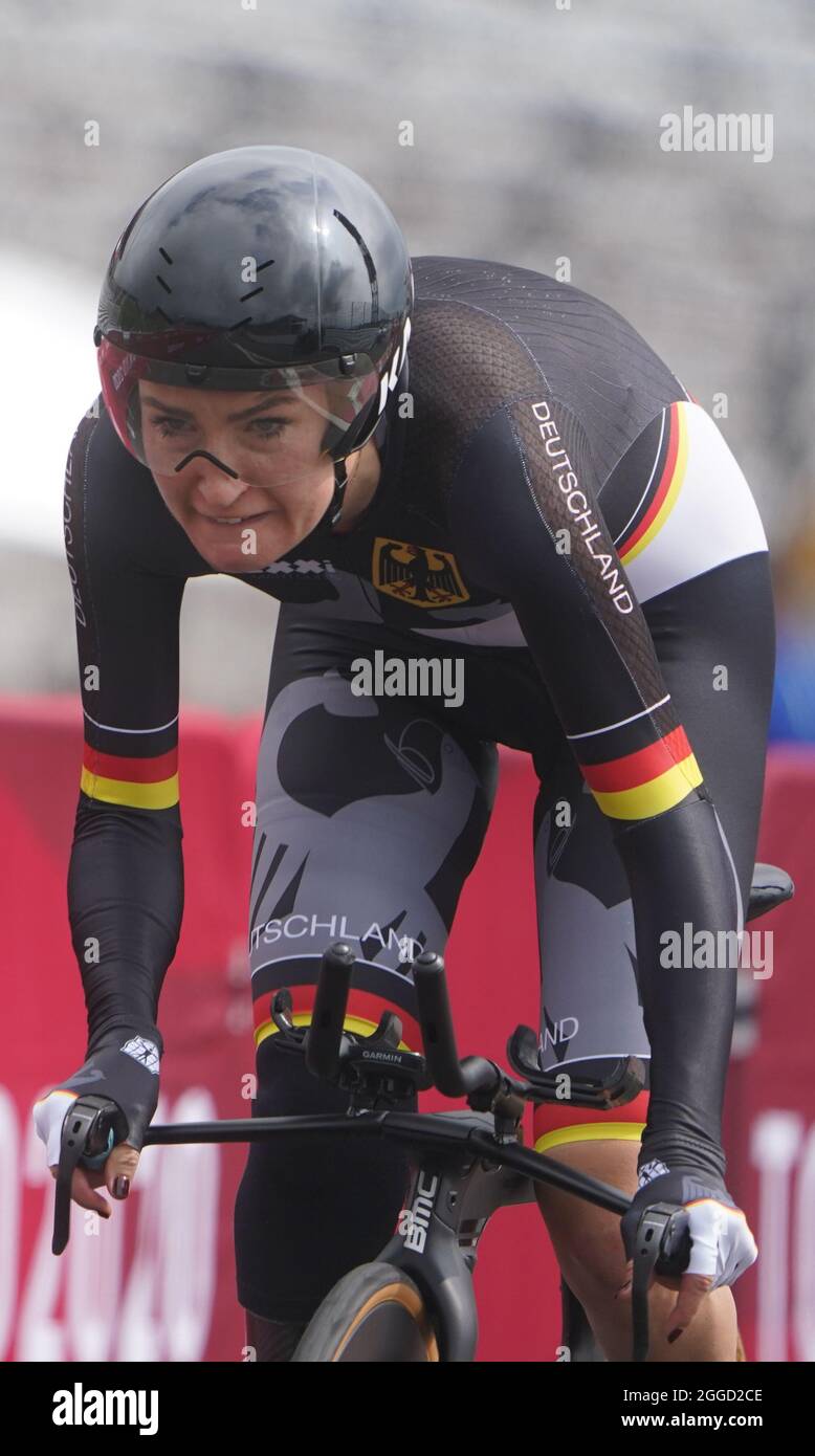 Oyama, Japan. 31st Aug, 2021. Paralympics: Para-cycling, women, time ...