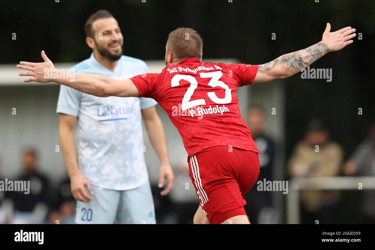 firo: 28.08.2021 Fuvuball: Soccer: Season 2021/2022 Westfalen-Liga TuS Bv? vinghausen ...