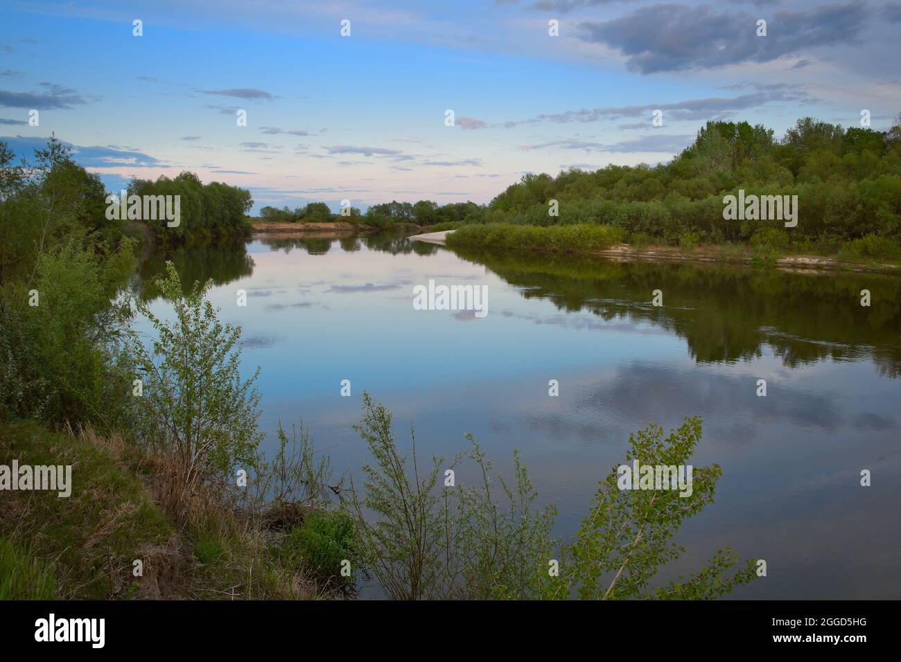 Quiet river bank hi-res stock photography and images - Alamy