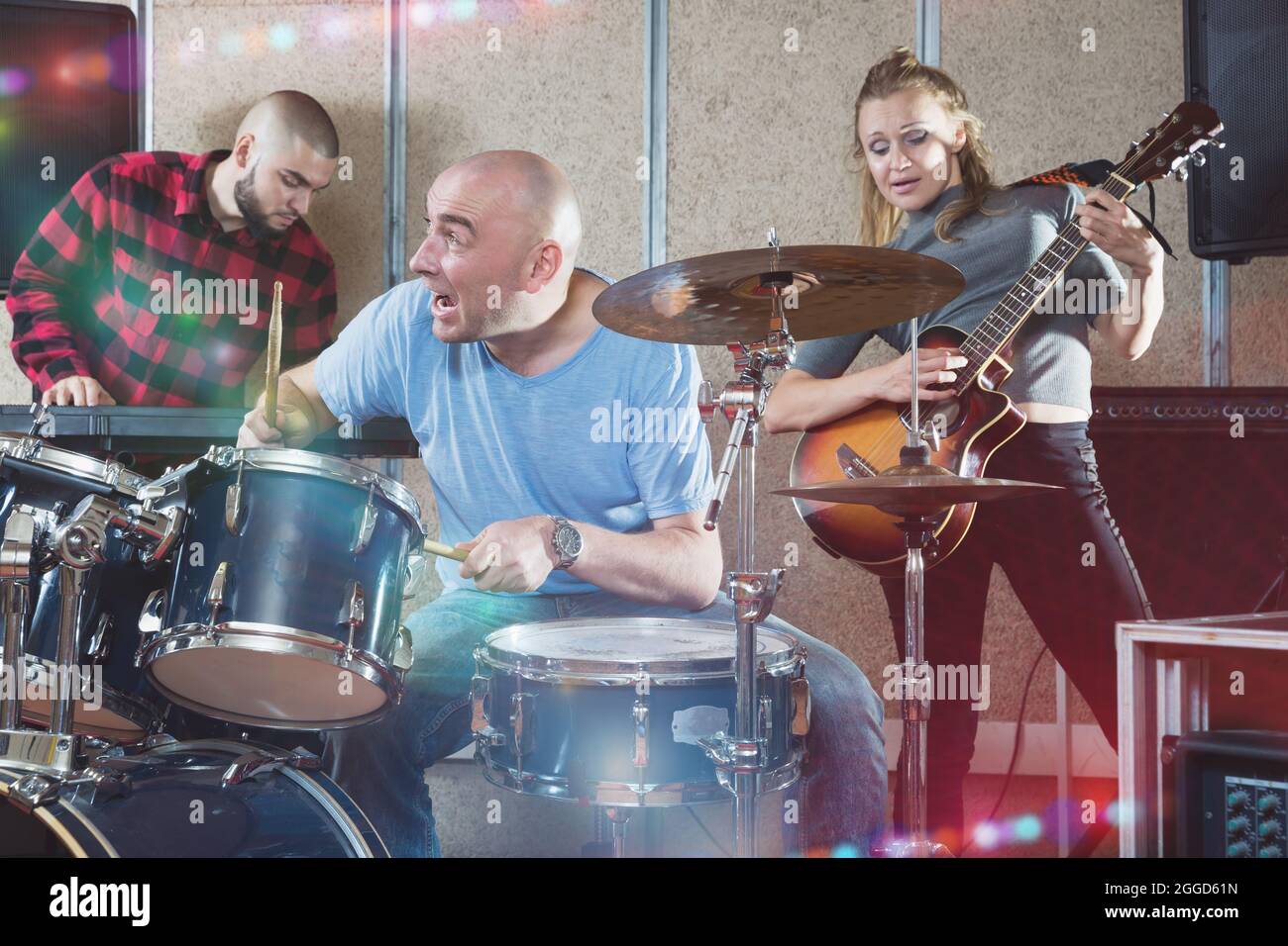 Musicians rehearsing in band hi-res stock photography and images - Alamy