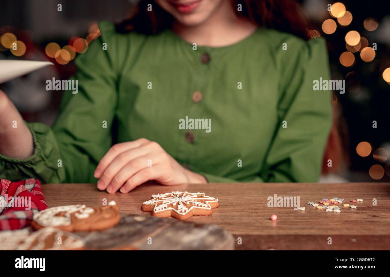 Gingerbread girl pattern hi-res stock photography and images - Alamy