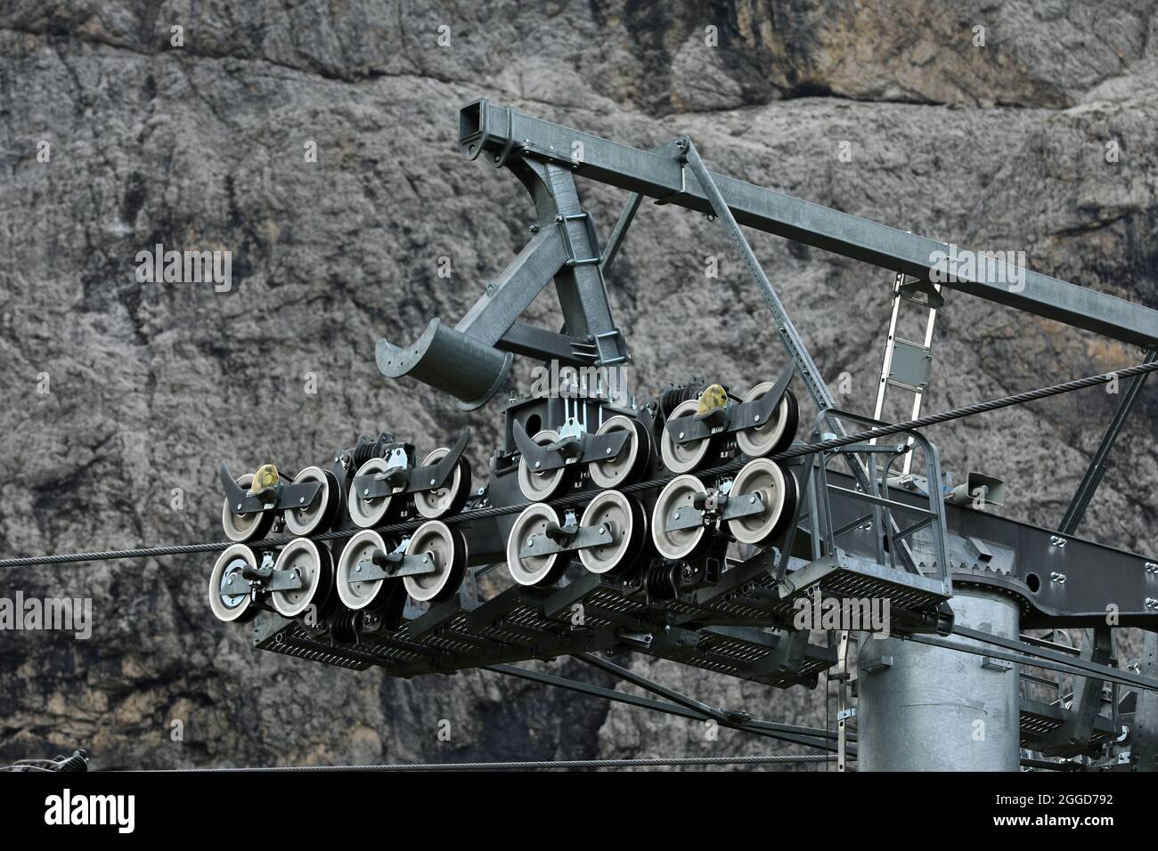 Chairlift cable car mountain railway on the mountain Stock Photo - Alamy
