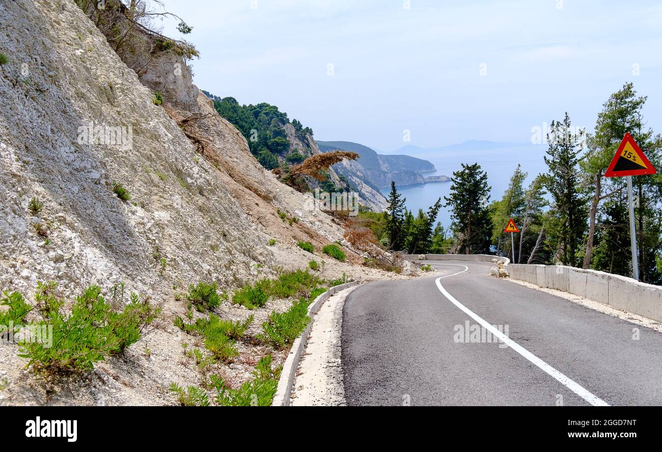 Landslide disaster and car hi-res stock photography and images - Alamy