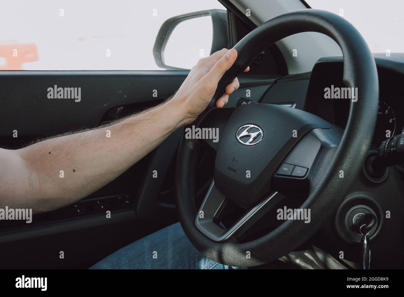 Driver view front driving car hi-res stock photography and images - Alamy
