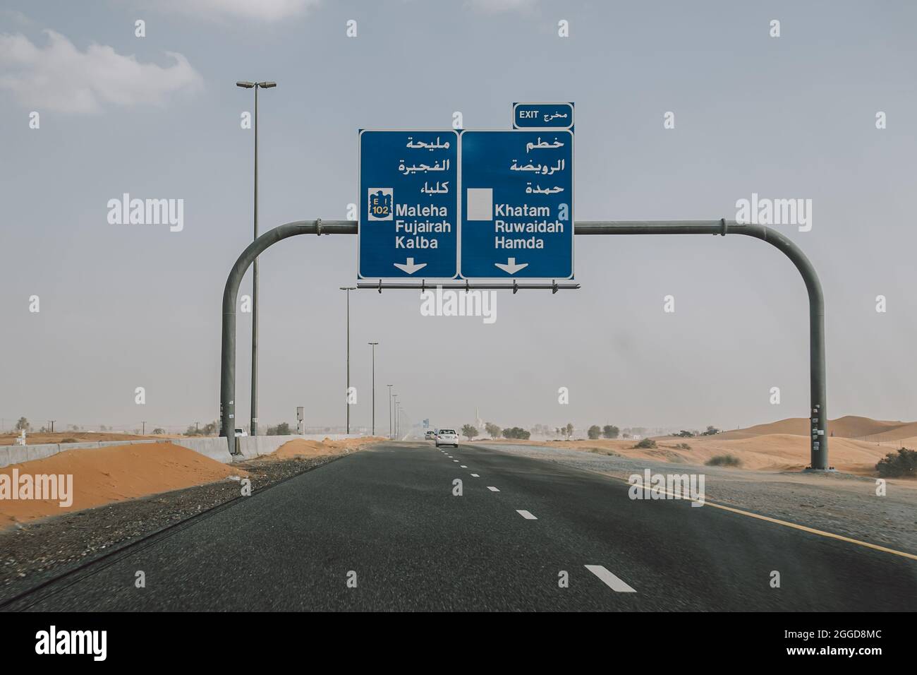 Highway signage hi-res stock photography and images - Alamy