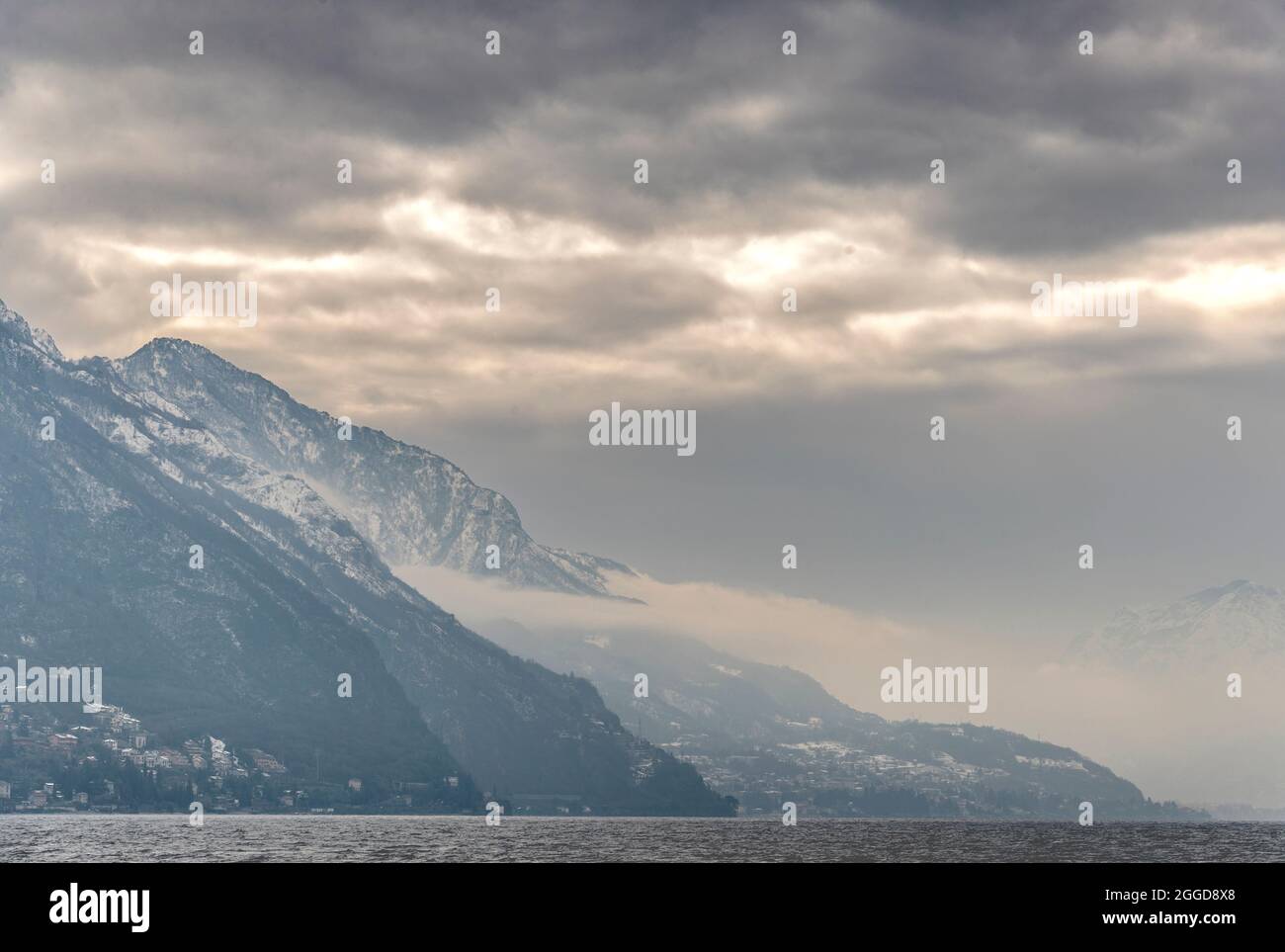 Winter view of lake como hi-res stock photography and images - Alamy