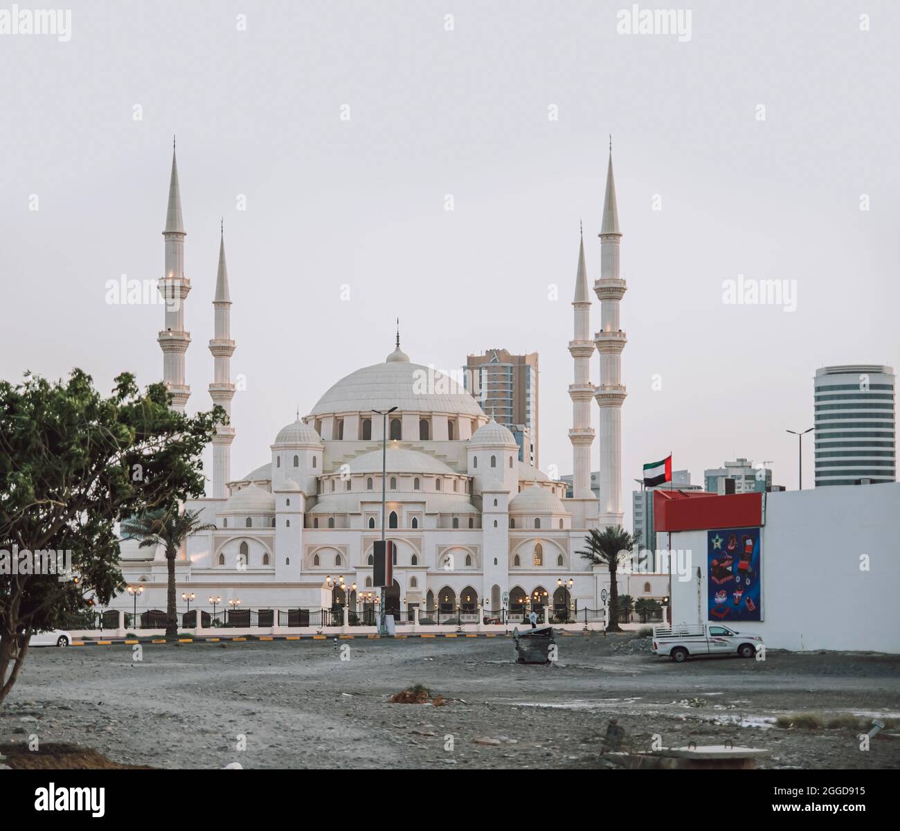 White Beautiful Grand Mosque in the City Stock Photo - Alamy