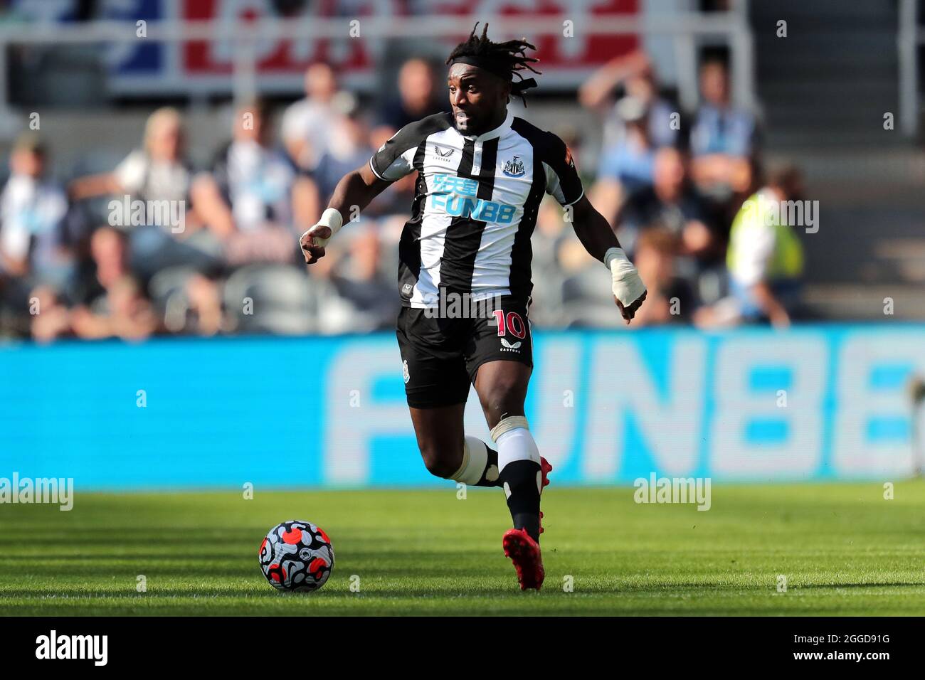 ALLAN SAINT-MAXIMIN, NEWCASTLE UNITED FC, 2021 Stock Photo - Alamy