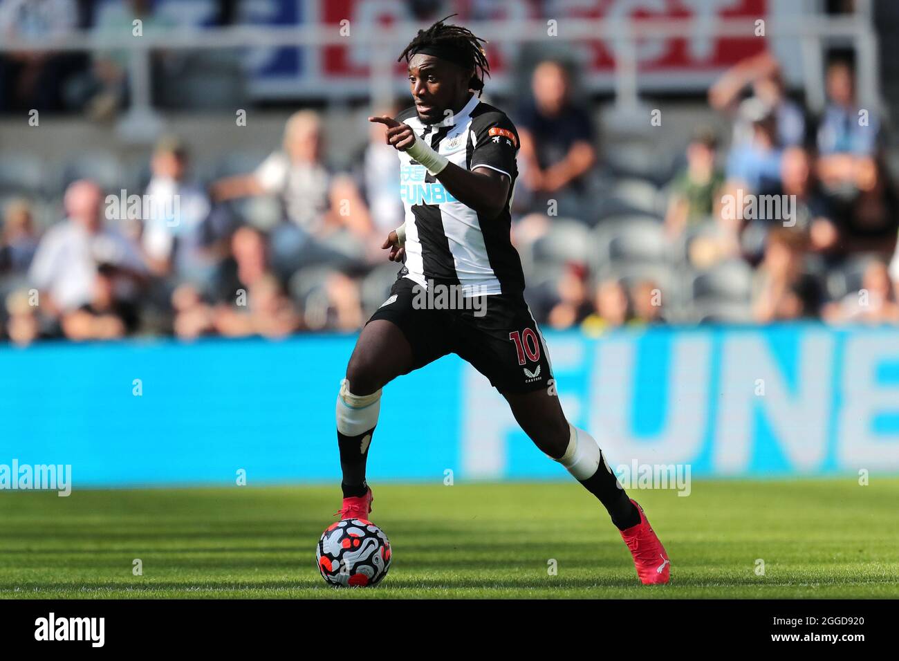 ALLAN SAINT-MAXIMIN, NEWCASTLE UNITED FC, 2021 Stock Photo - Alamy