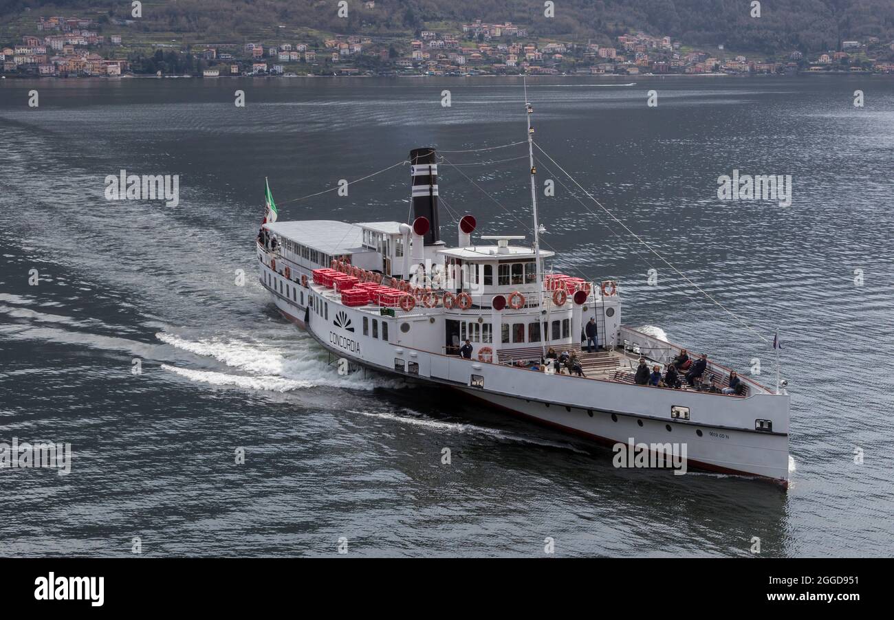 Traditional lake steamboat, Isola Comacina island, Lake Como, Lombardy ...