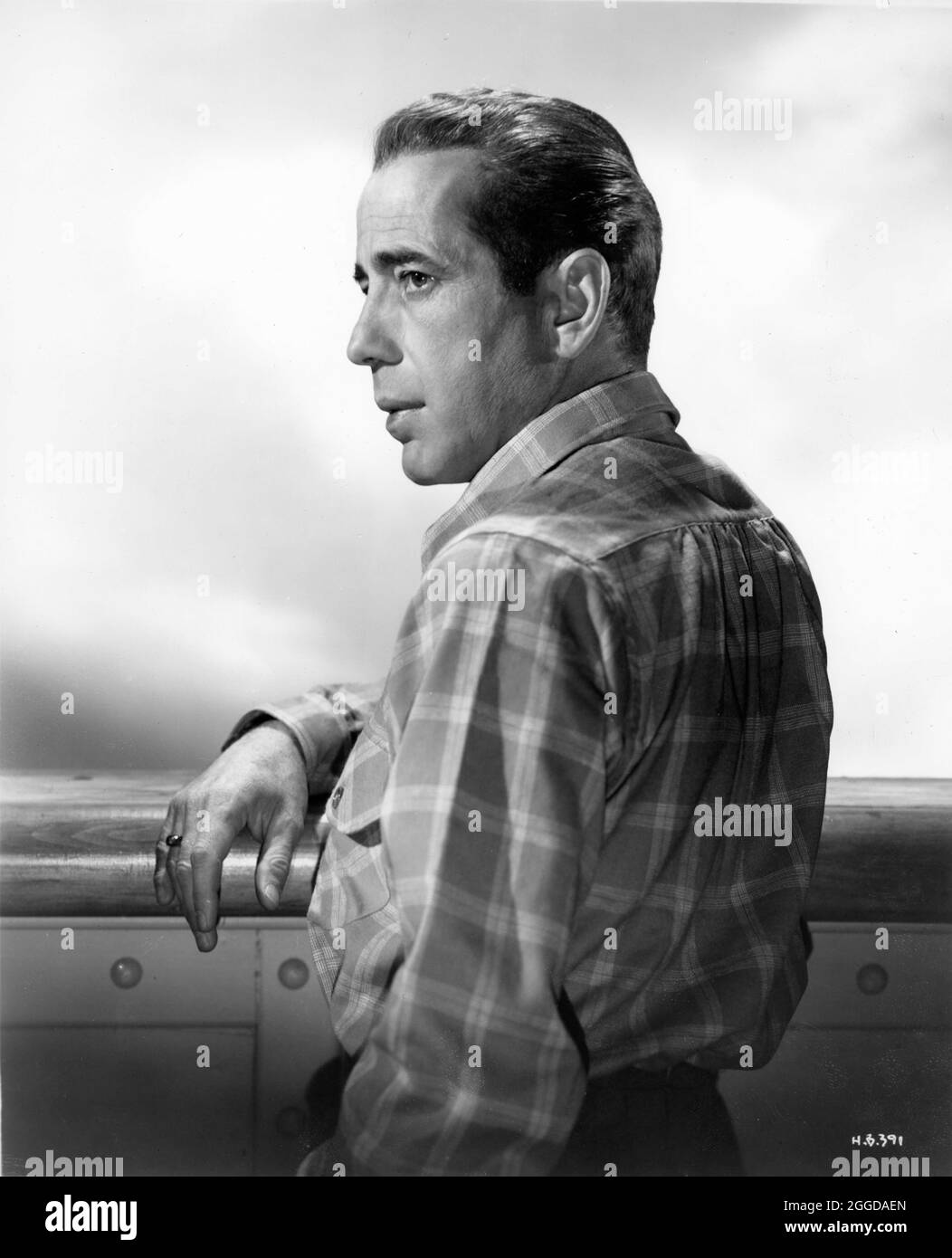 HUMPHREY BOGART circa 1947 Portrait publicity for Warner Bros Stock ...