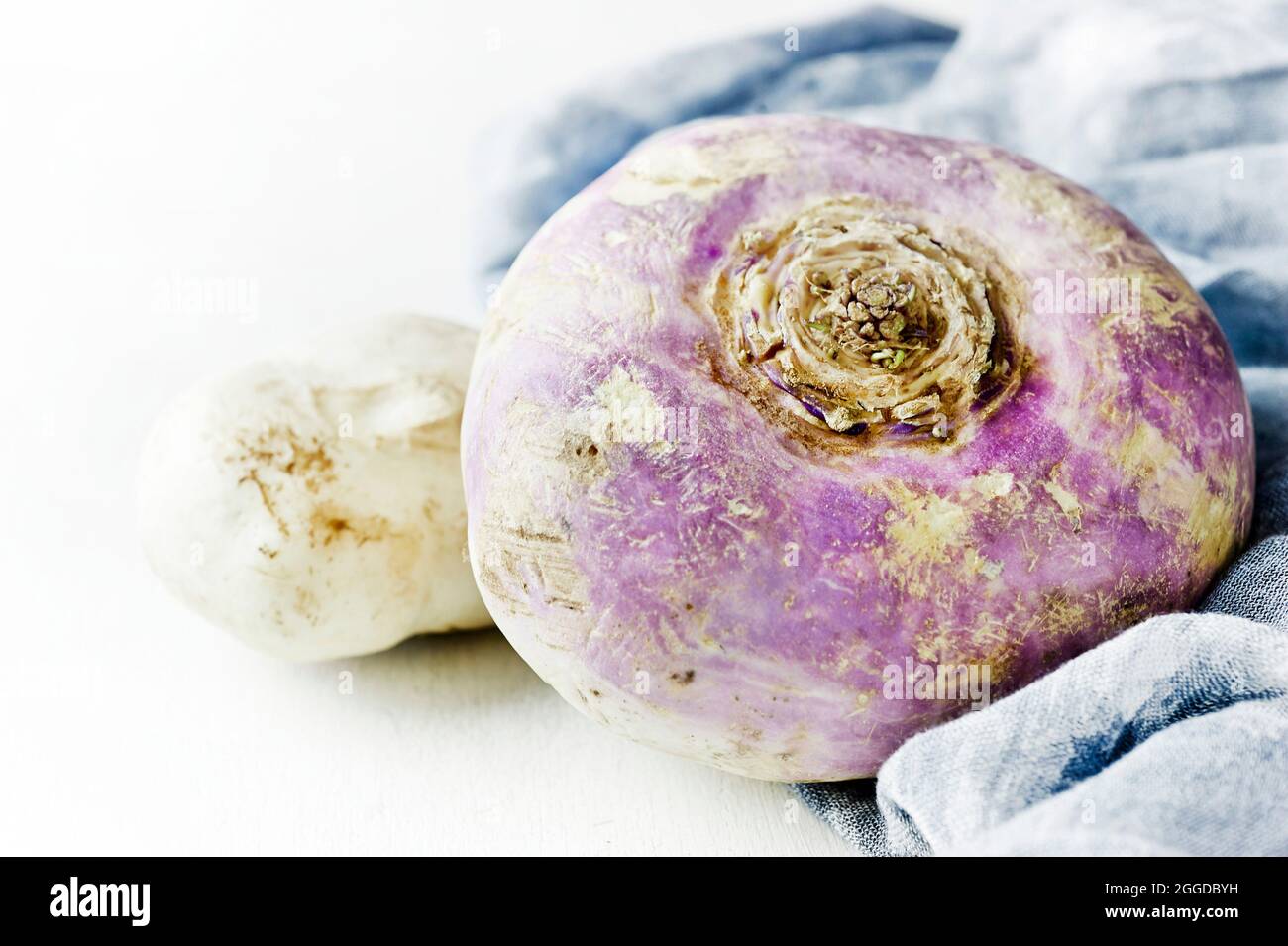 White turnip hi-res stock photography and images - Alamy