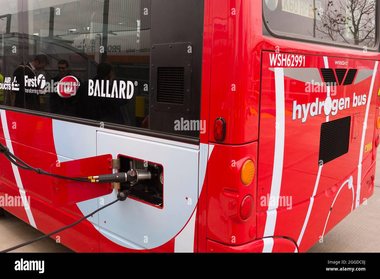 One of the new zero-polluting hydrogen buses for London being refuelled ...