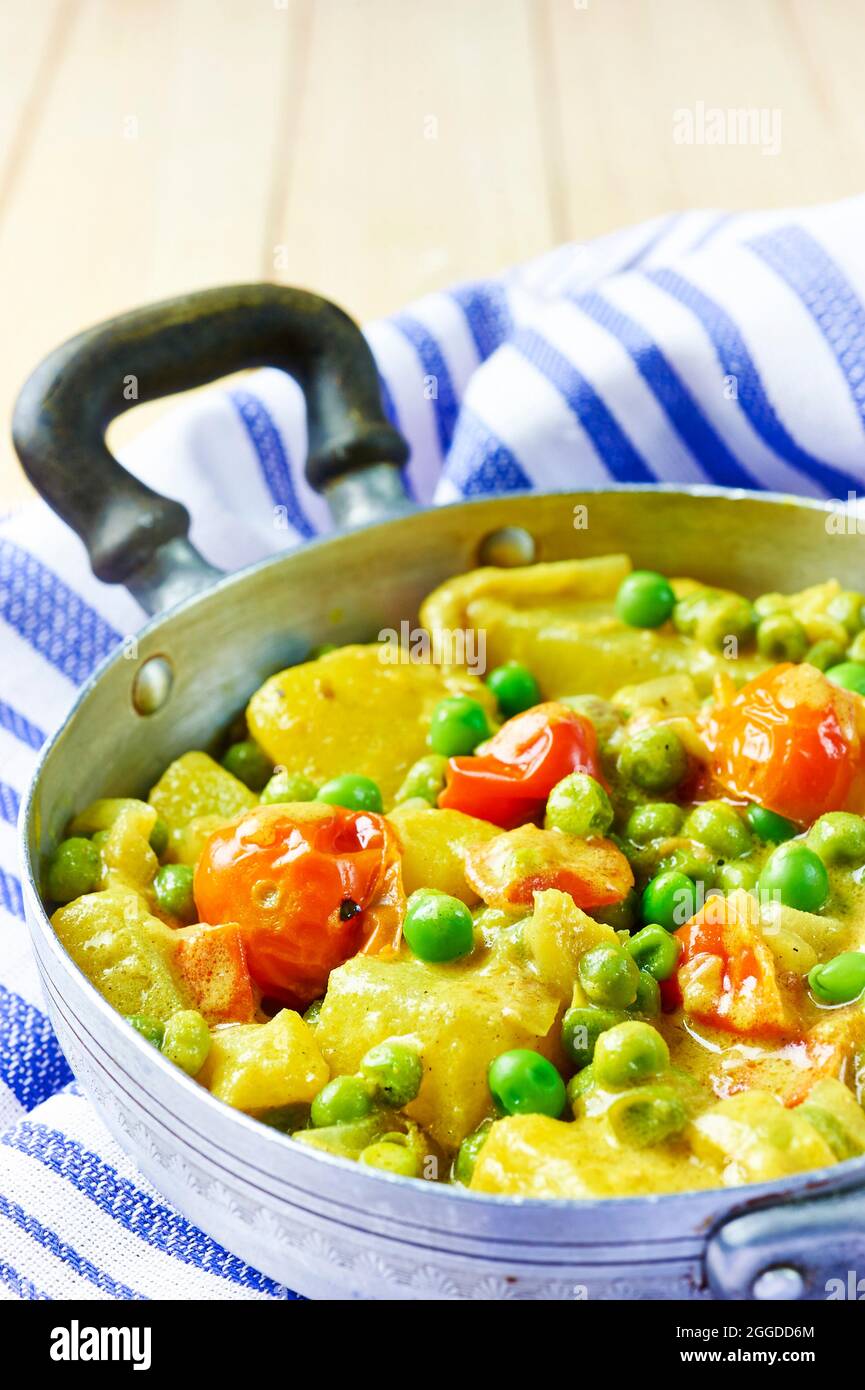 Thai pea pot Stock Photo - Alamy