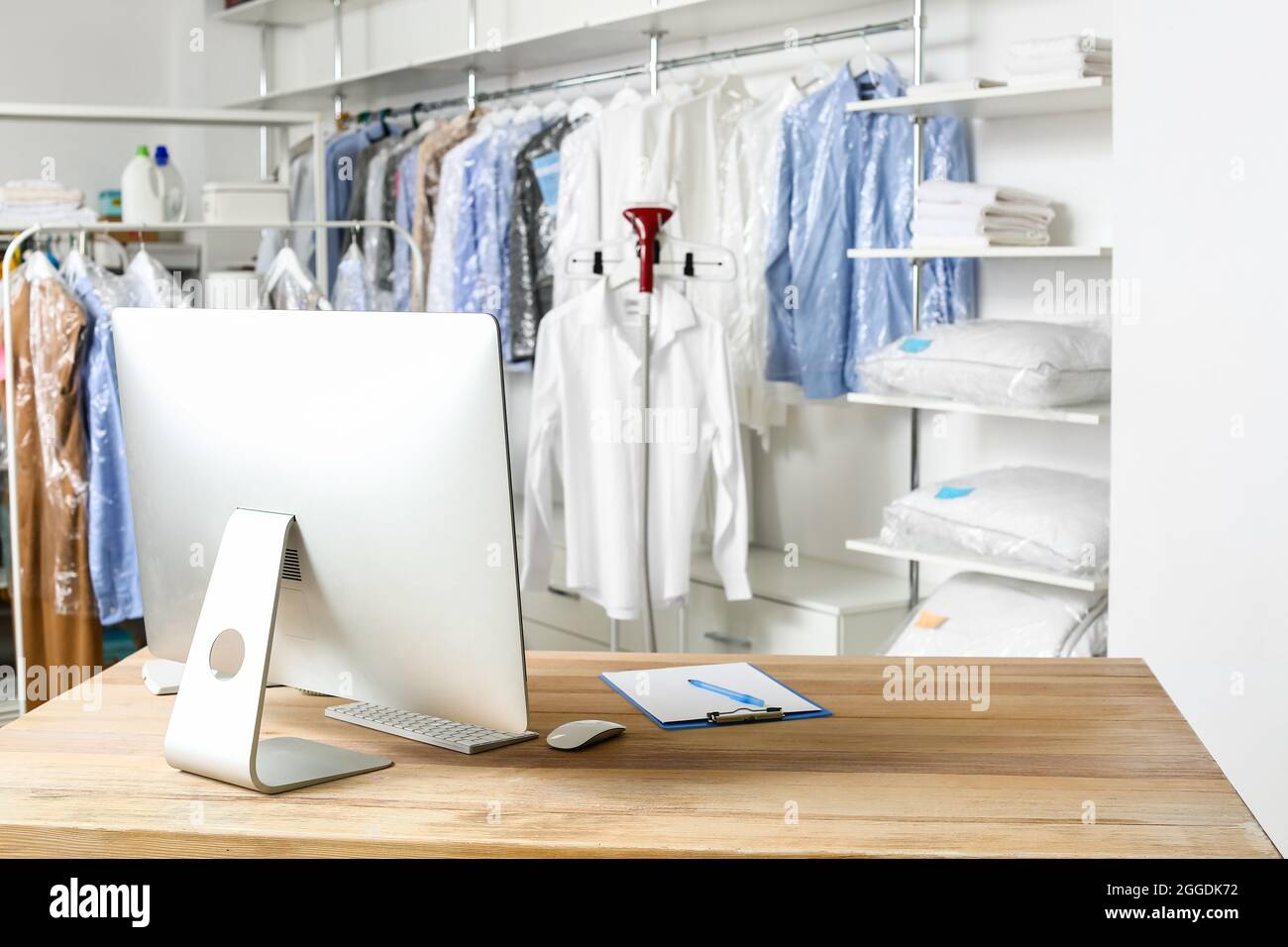 Interior modern dry cleaners hi-res stock photography and images - Alamy
