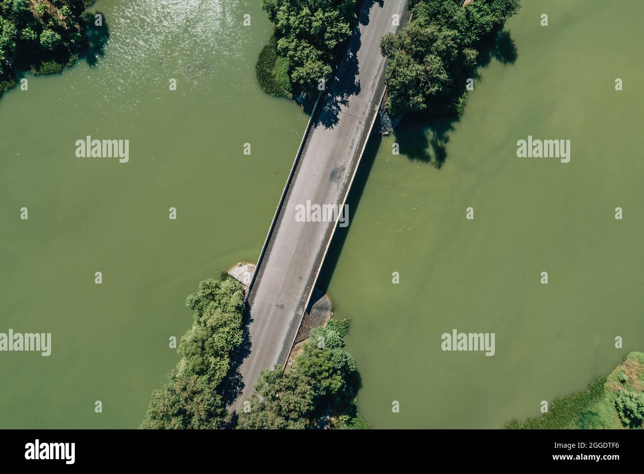 Overhead shot of the road through the water Stock Photo - Alamy