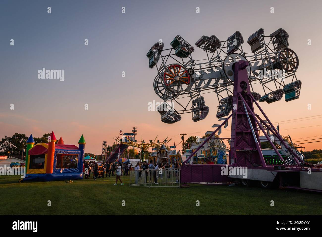 WARREN, UNITED STATES - Aug 01, 2021: A Carnival and hot air balloons ...