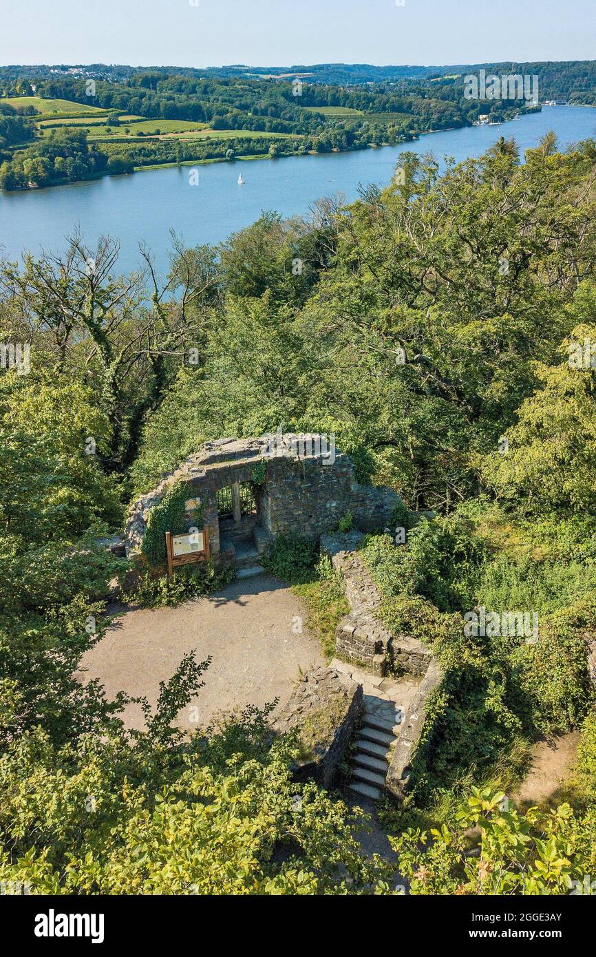Bird's eye view of Isenburg Ruin, in the background Lake Baldeney ...