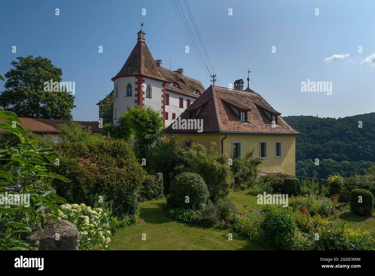 Southern castle garden hi-res stock photography and images - Alamy