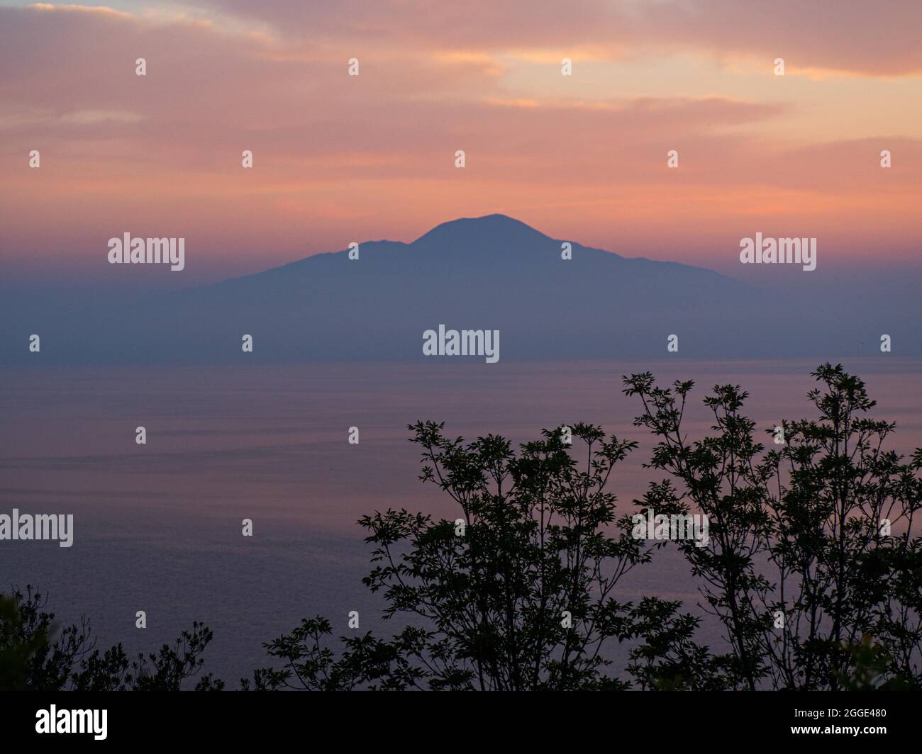 Volcano Vesuvius, dawn in front of sunrise, Gulf of Sorrento, Calabria ...
