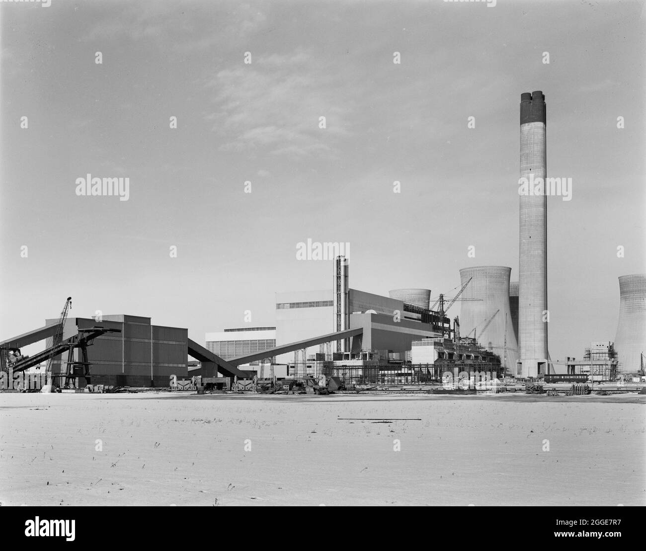 Eggborough power station cooling east Black and White Stock Photos ...