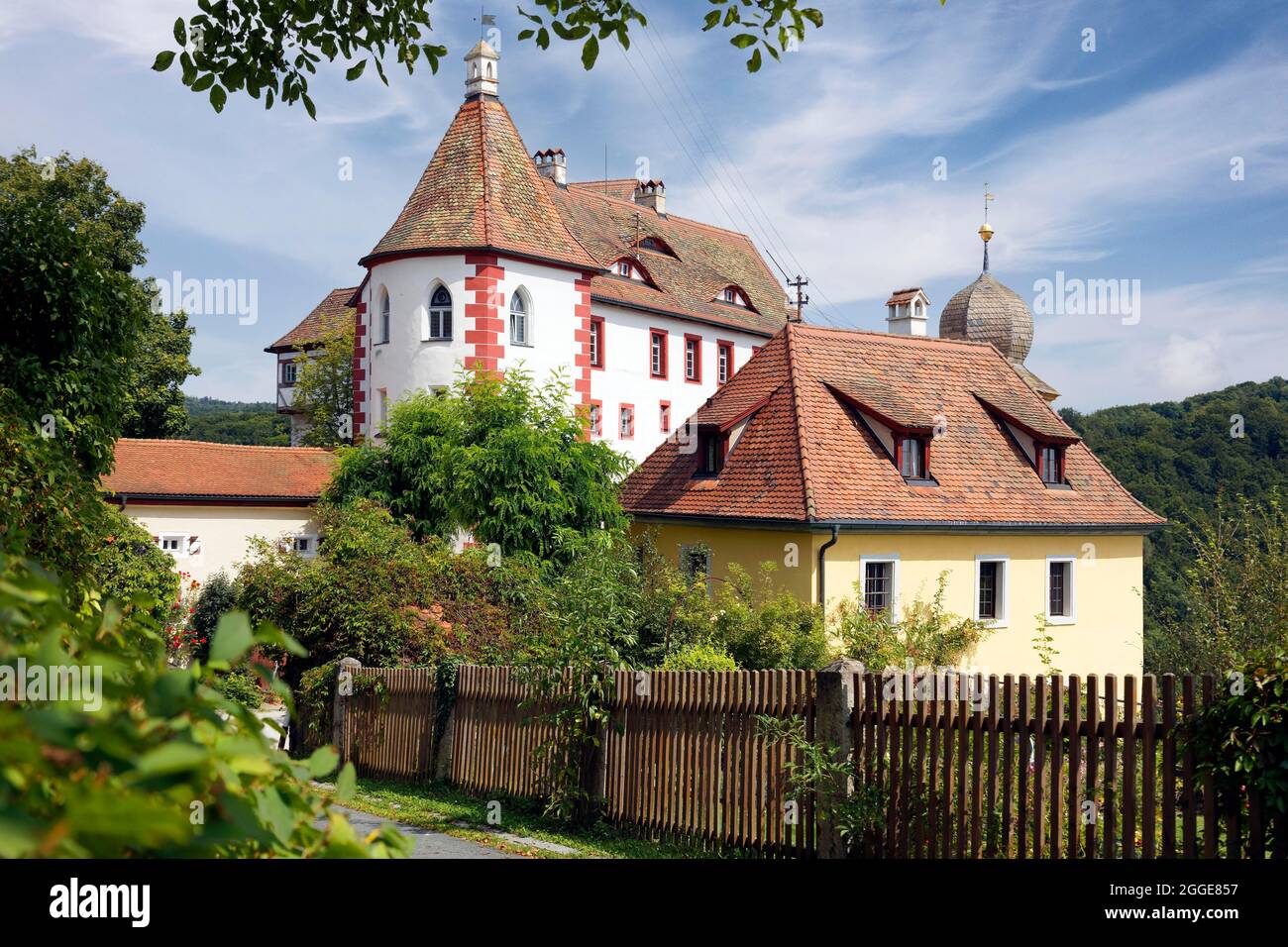 Egloffstein Castle, built around 1150, hilltop castle, Spornburg ...