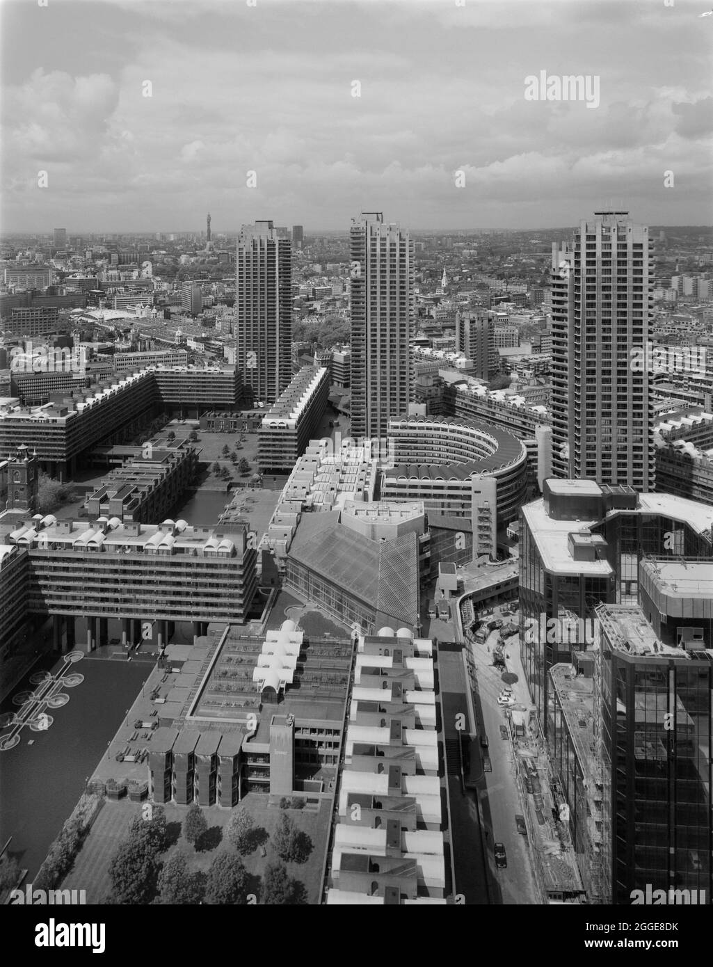 1960s tower block in london Black and White Stock Photos & Images - Alamy