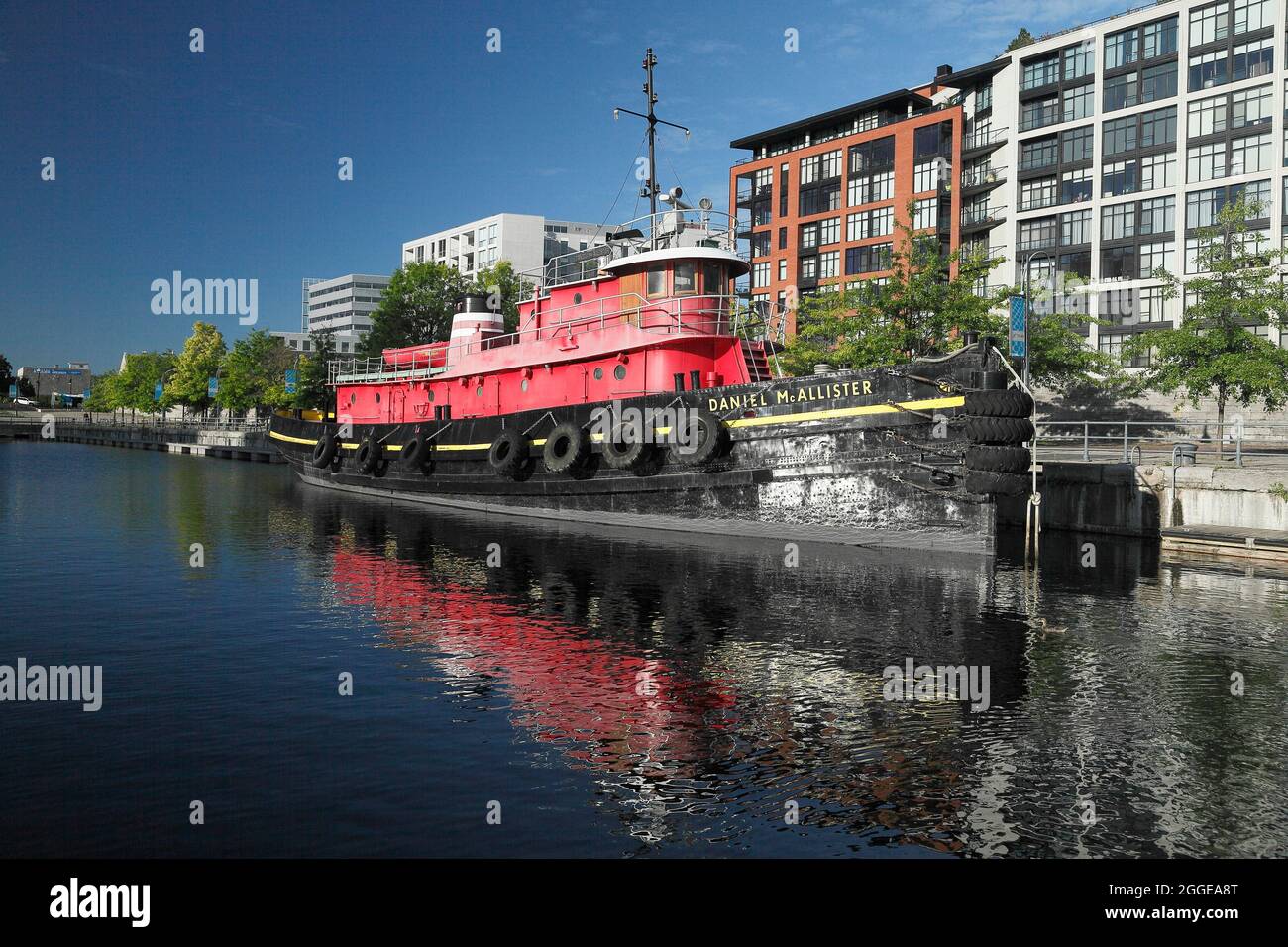 Canadian tugboat hi-res stock photography and images - Alamy