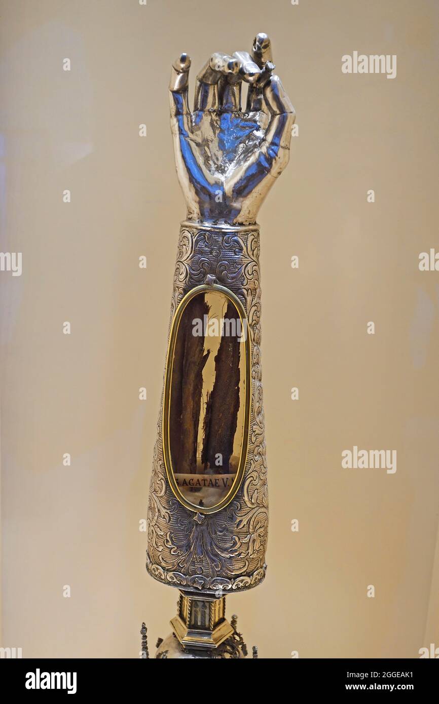 Bone relic hi-res stock photography and images - Alamy