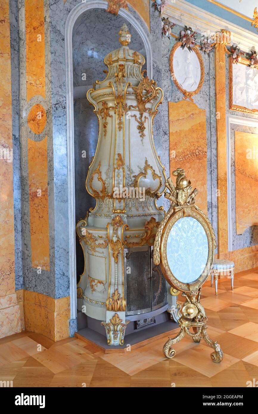 Neo rococo hi-res stock photography and images - Alamy