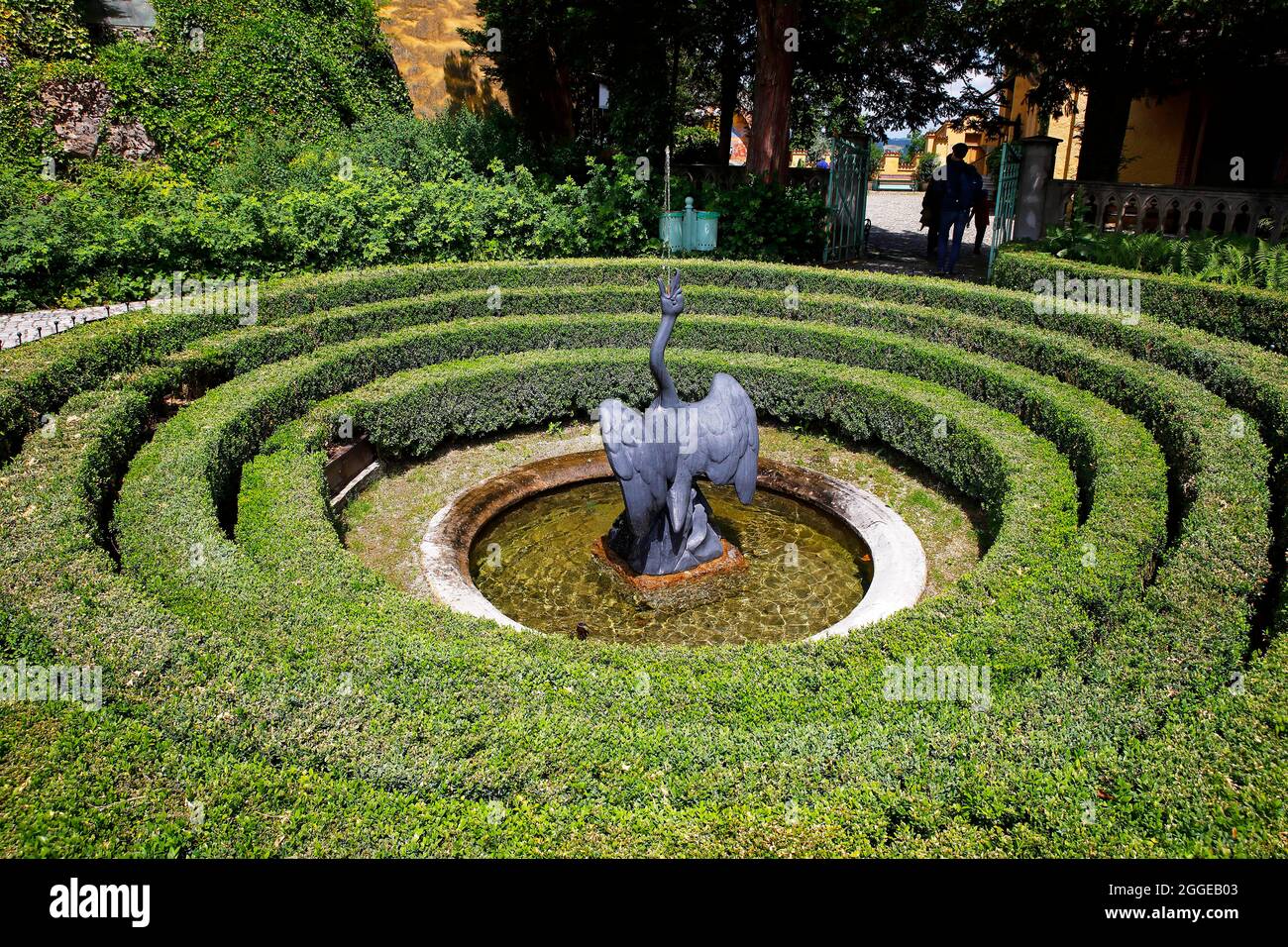 Swan fountain, Hohenschwangau Castle gardens, Schwangau, Koenigswinkel ...