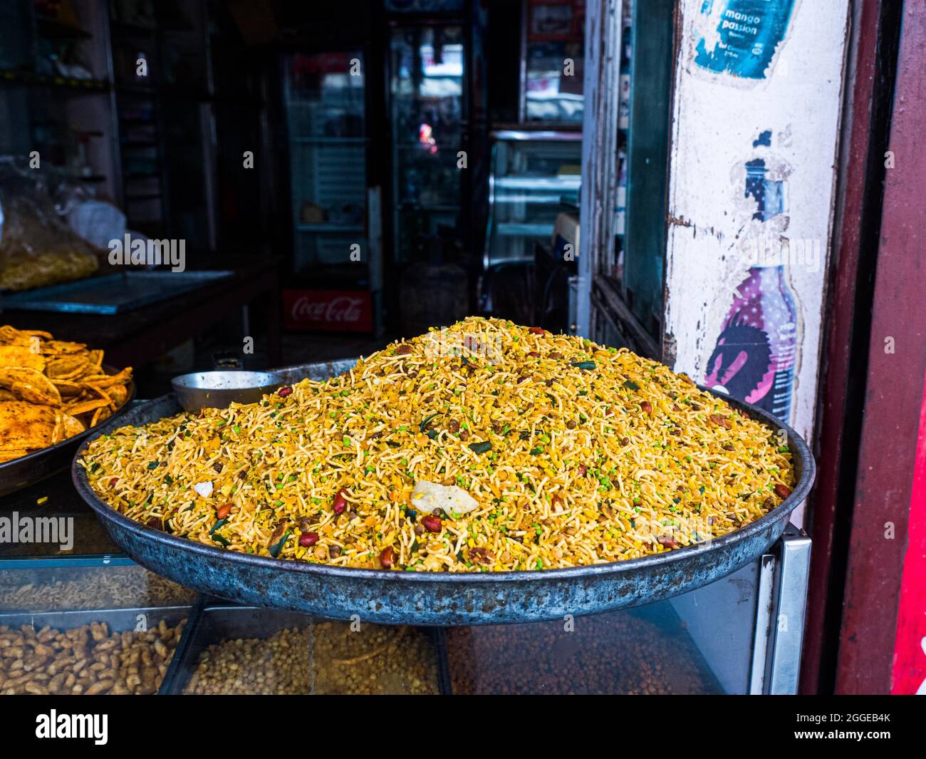 Vegetable snack in a bowl, Sardar Market, Old Town, Jodhpur, Rajasthan ...